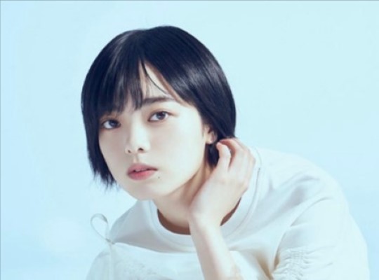 平手友梨奈の髪型まとめ！クールなショートから可愛いボブやオーダー方法も！ | BONIFUL｜ボニフル